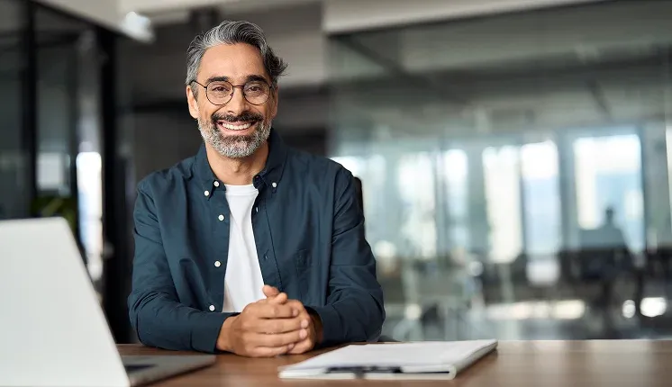 What is AHT (Average Handle Time) and How to Reduce It